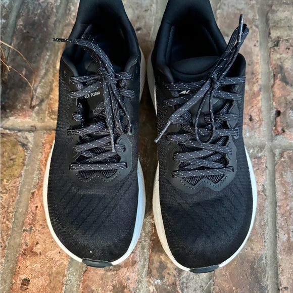Altra | Shoes | Altra Escalante 3 Running Shoes In Black White | Poshmark
